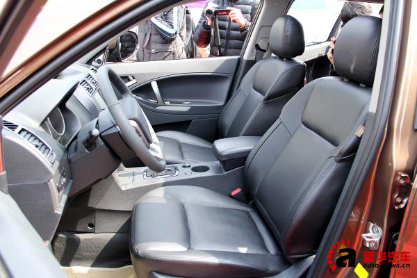 英伦首款SUV SX7上市售价为9.28-12.98万元_陕西频道_凤凰网