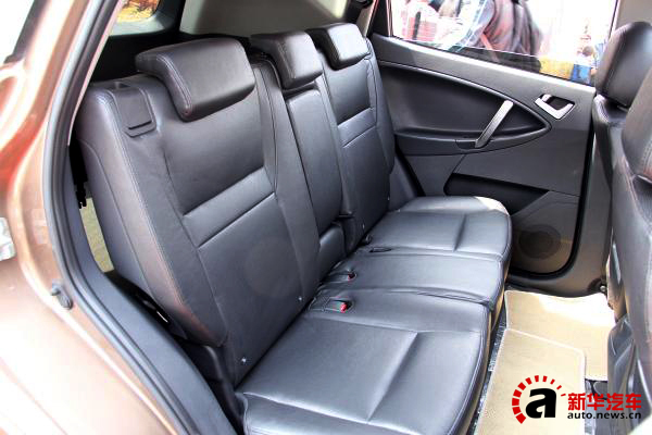 英伦首款SUV SX7上市售价为9.28-12.98万元_陕西频道_凤凰网