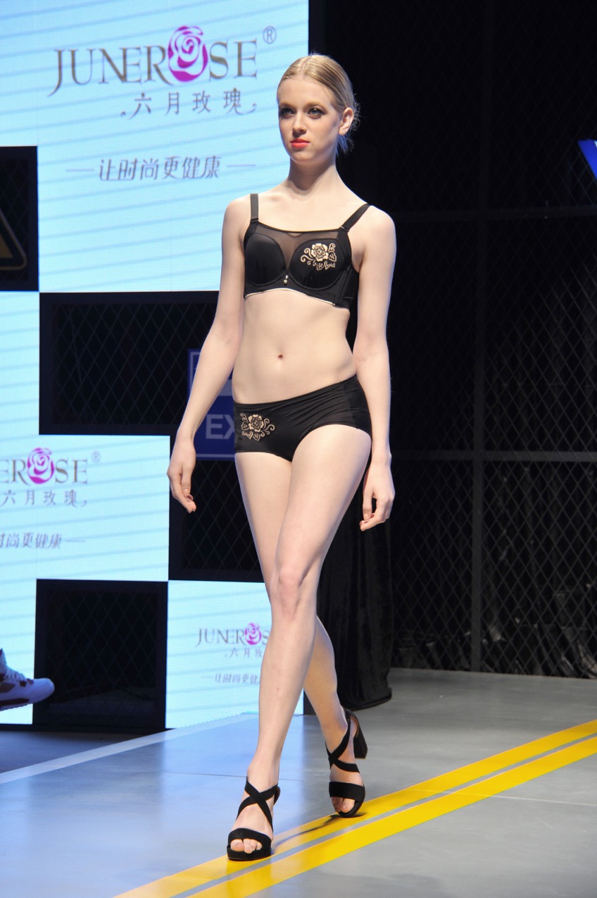 “深圳气质”担当上海PH Value！SIUF国际内衣超模冠军领衔走秀|内衣| 深圳市_凤凰时尚