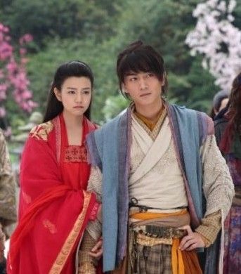 小龙女陈妍希晒新照 绝情谷成红衣新娘_河北频道_凤凰网