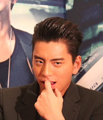 台湾最火的男演员演了成龙新片 可片酬只有10万元！|成龙|王大陆_凤凰娱乐